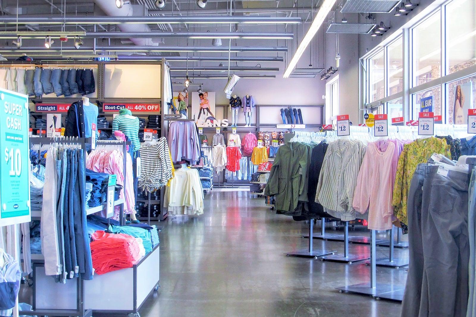 Orlando Fashion Square Shopping Mall