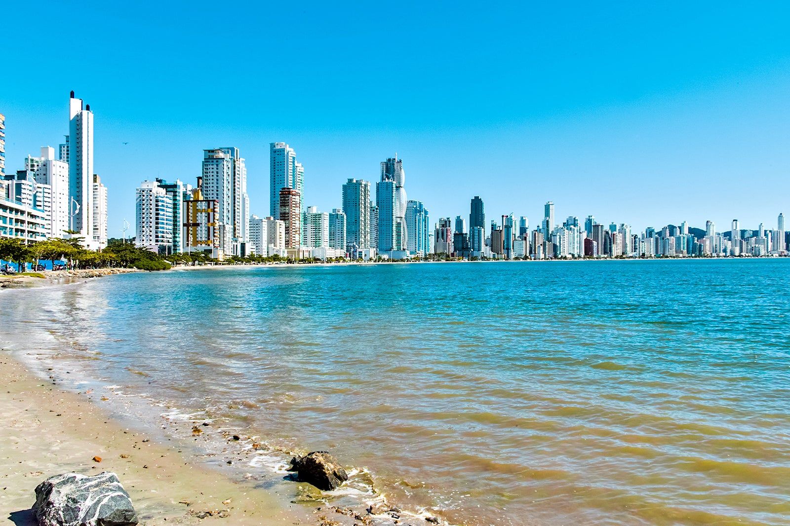 3 passeios essenciais em Balneário Camboriú