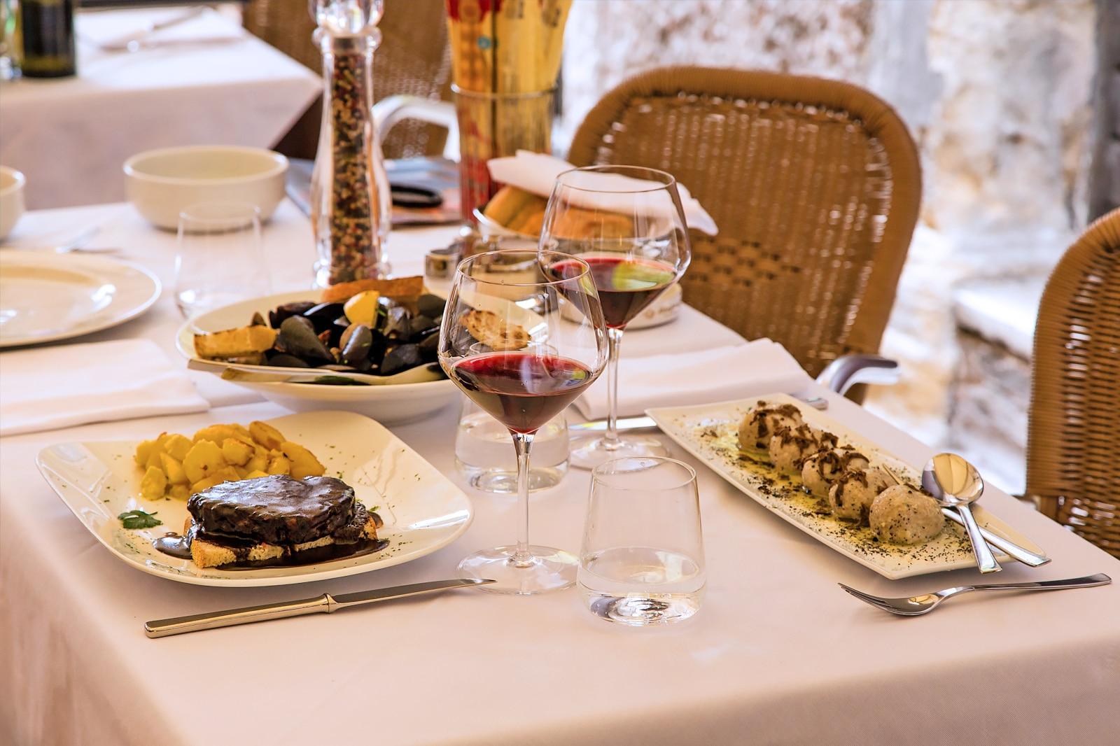 Traditional Restaurants Offering Flavours of Verona