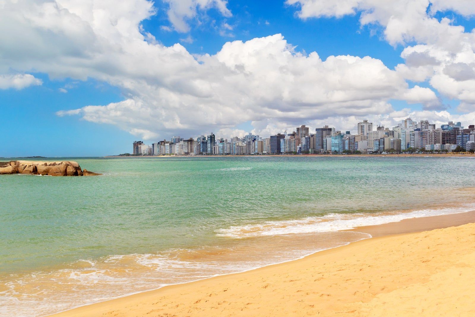 10 praias incríveis no Espírito Santo