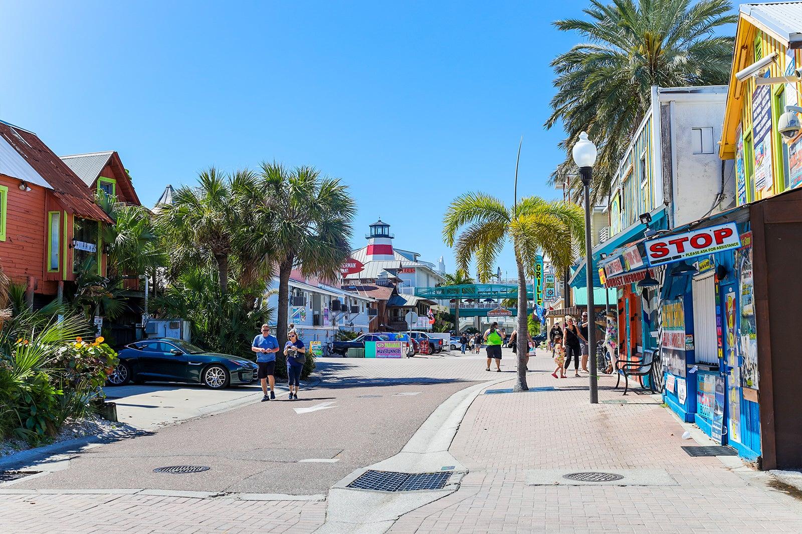 Best Shopping Malls in St. Petersburg and Clearwater