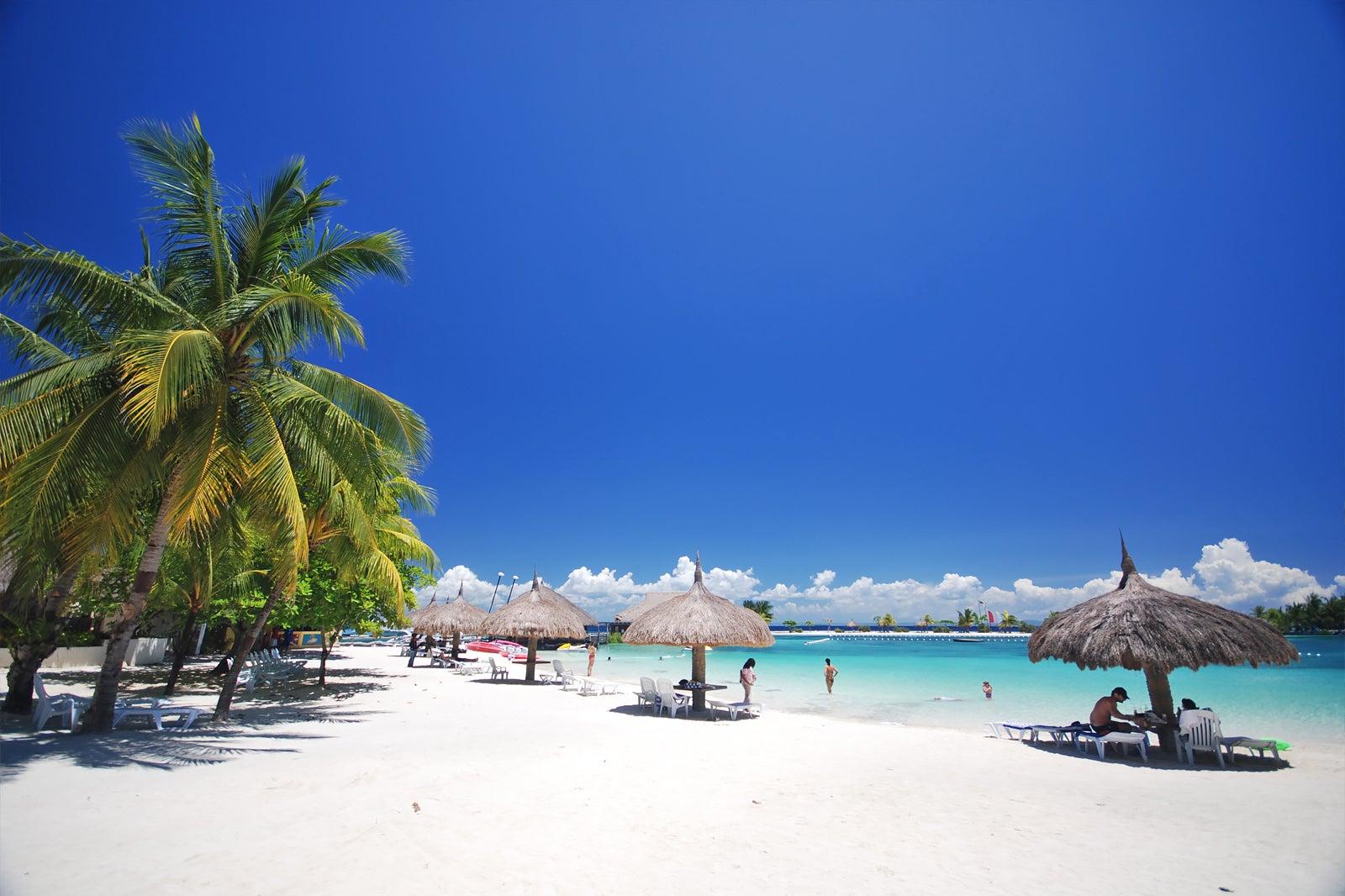 {"Description":"Mactan Island","OriginalURL":"23cc7082611148edd1bf966af93df2c8","Photographer":"","Source":"no_attribution"}