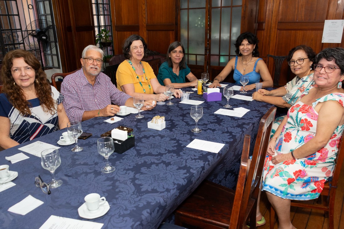 Decania do CCS visita EEAN e Hesfa | Centro de Ciências da Saúde da UFRJ