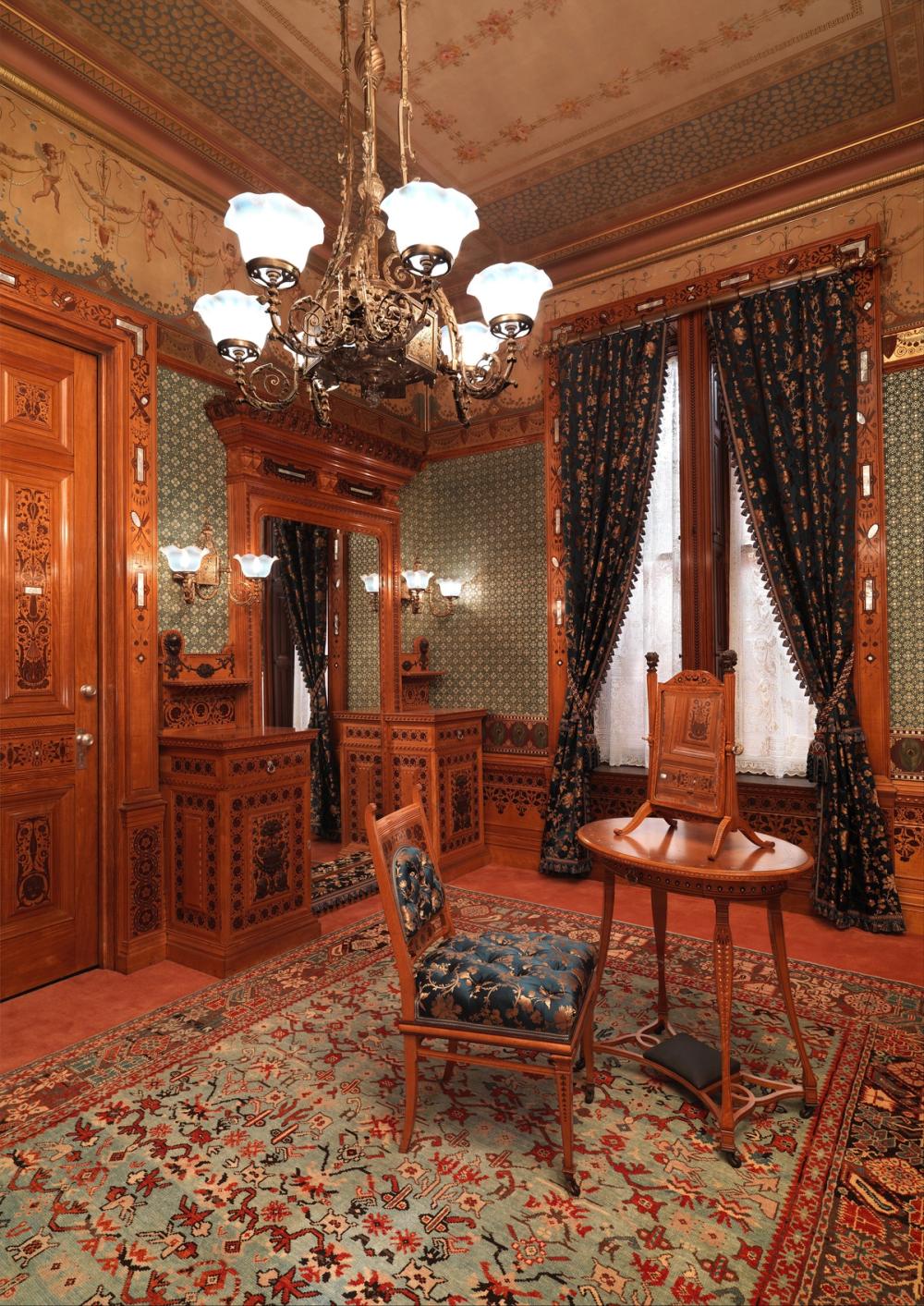 PIN–UP | RESTAGING HISTORY IN THE METROPOLITAN MUSEUM OF ART’S PERIOD ROOMS