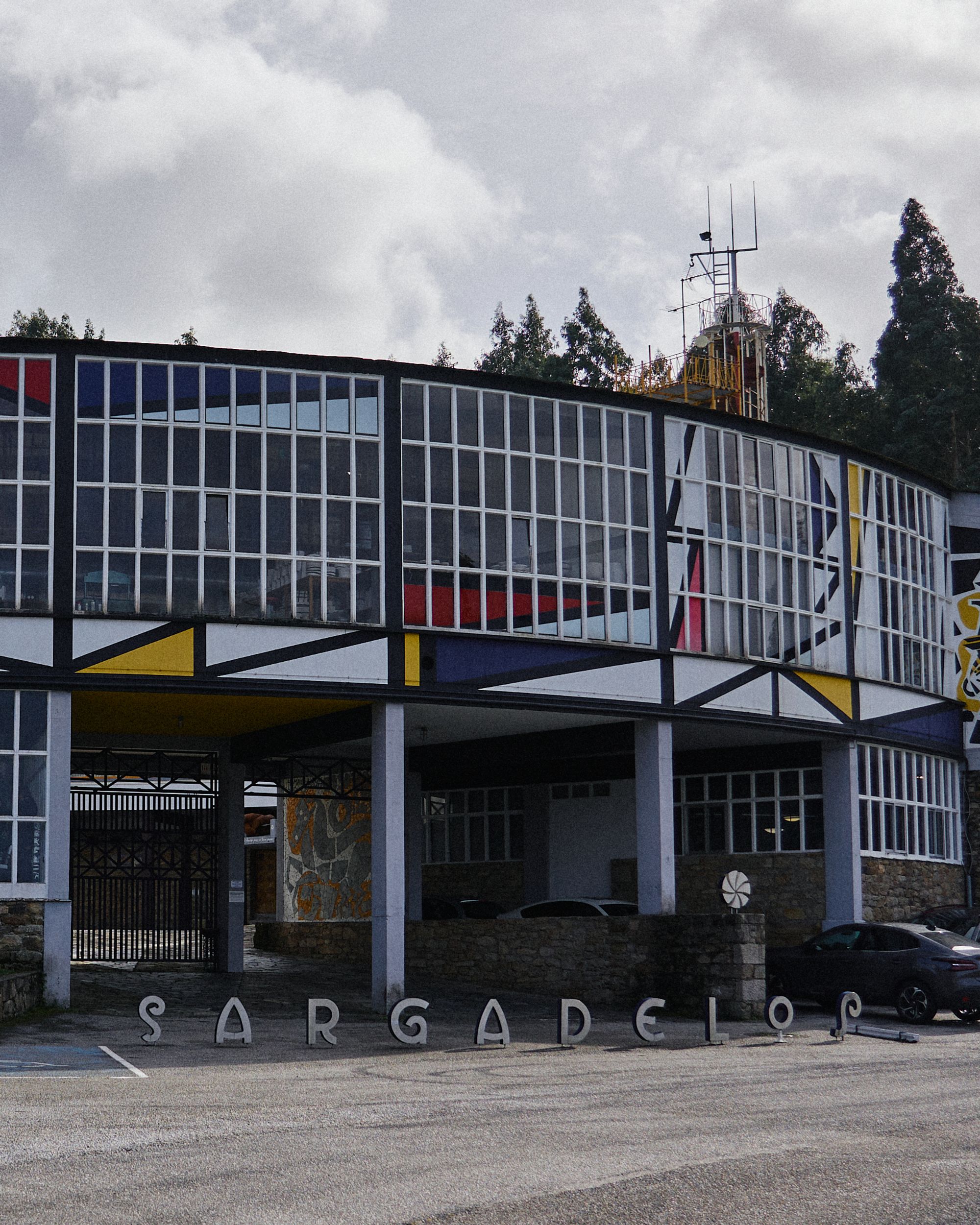 PIN–UP | INSIDE THE SARGADELOS PORCELAIN FACTORY, THE DESIGN WORLD’S ...