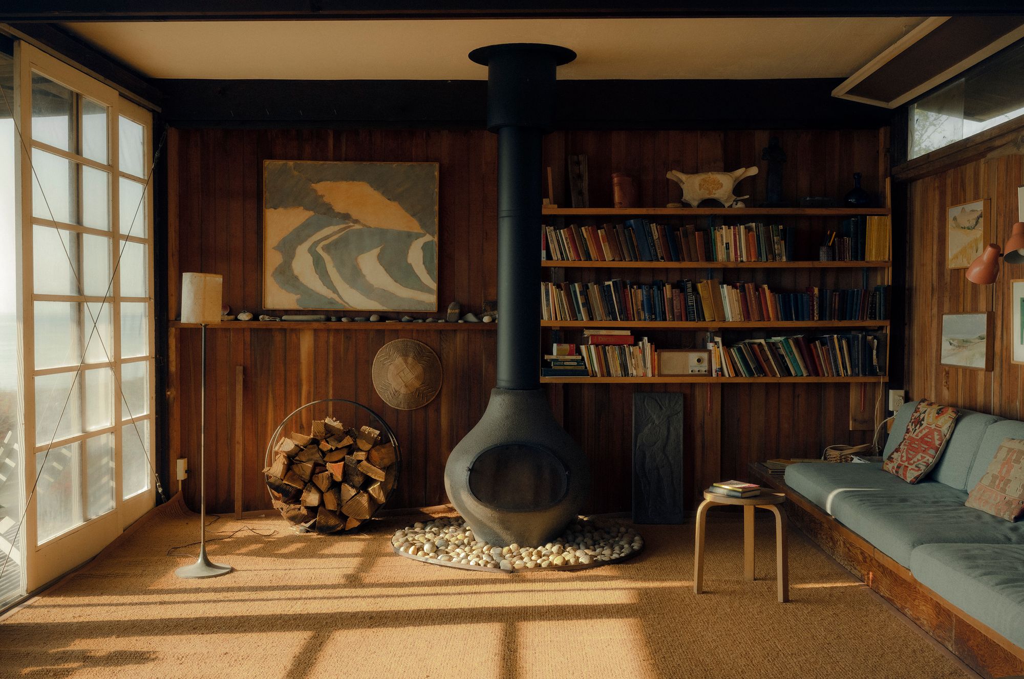 PIN–UP | PURITANICAL THRIFT MEETS PROGRESSIVE IDEAS ON CAPE COD’S ...