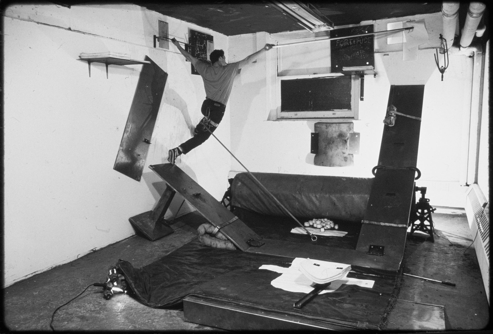 PIN–UP | MATTHEW BARNEY IS READY TO FLEX AGAIN