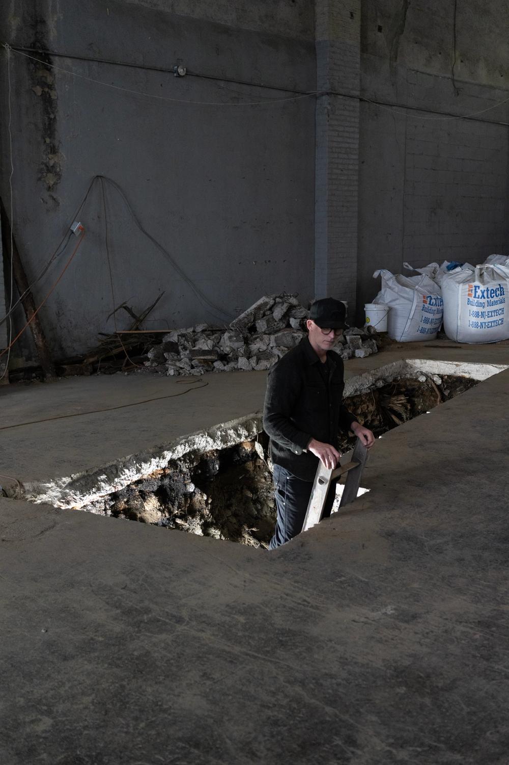 PIN–UP | MATTHEW BARNEY IS READY TO FLEX AGAIN