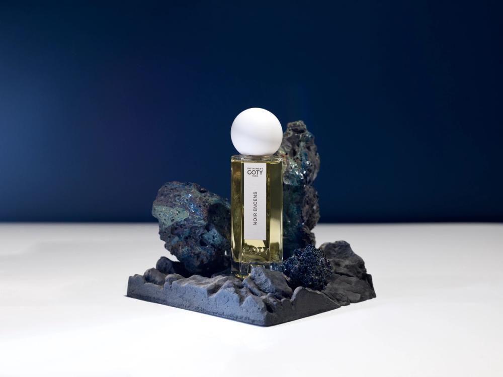 PIN–UP | INFINIMENT COTY PARIS: A STORY OF TIME AND SPACE