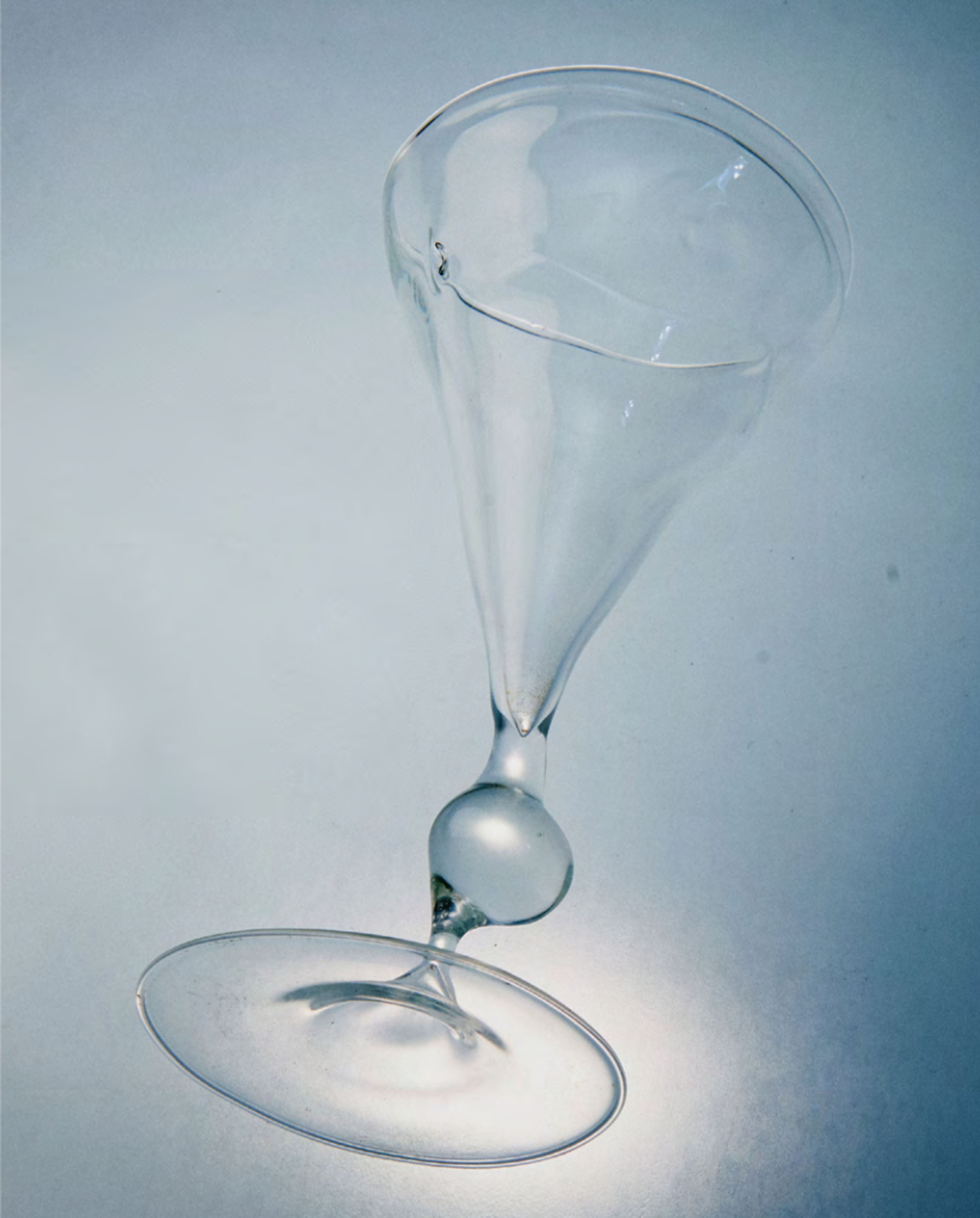 PIN–UP | ARTIST MIRANDA KEYES IS CHASING THE VANISHING POINT