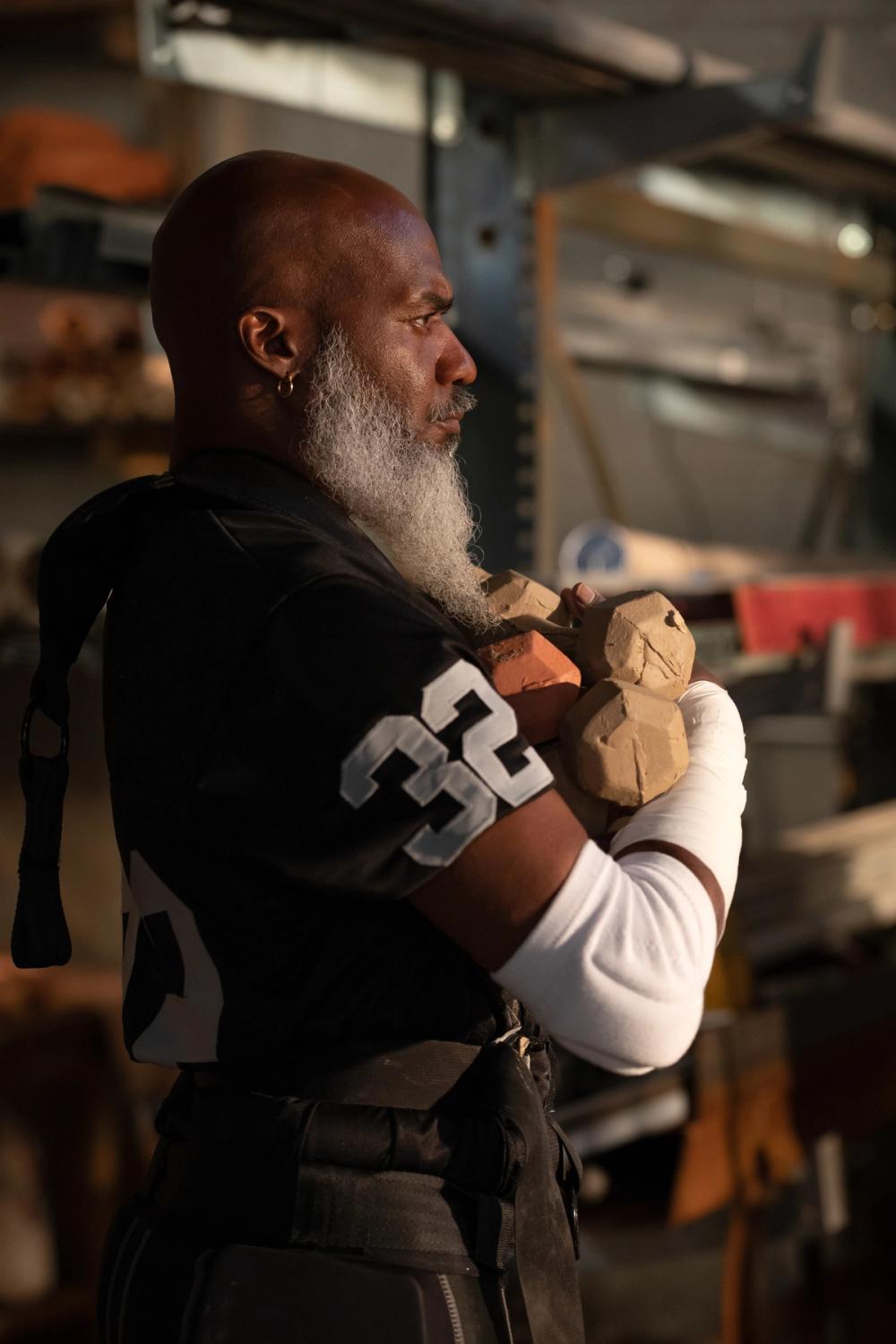 PIN–UP | MATTHEW BARNEY IS READY TO FLEX AGAIN