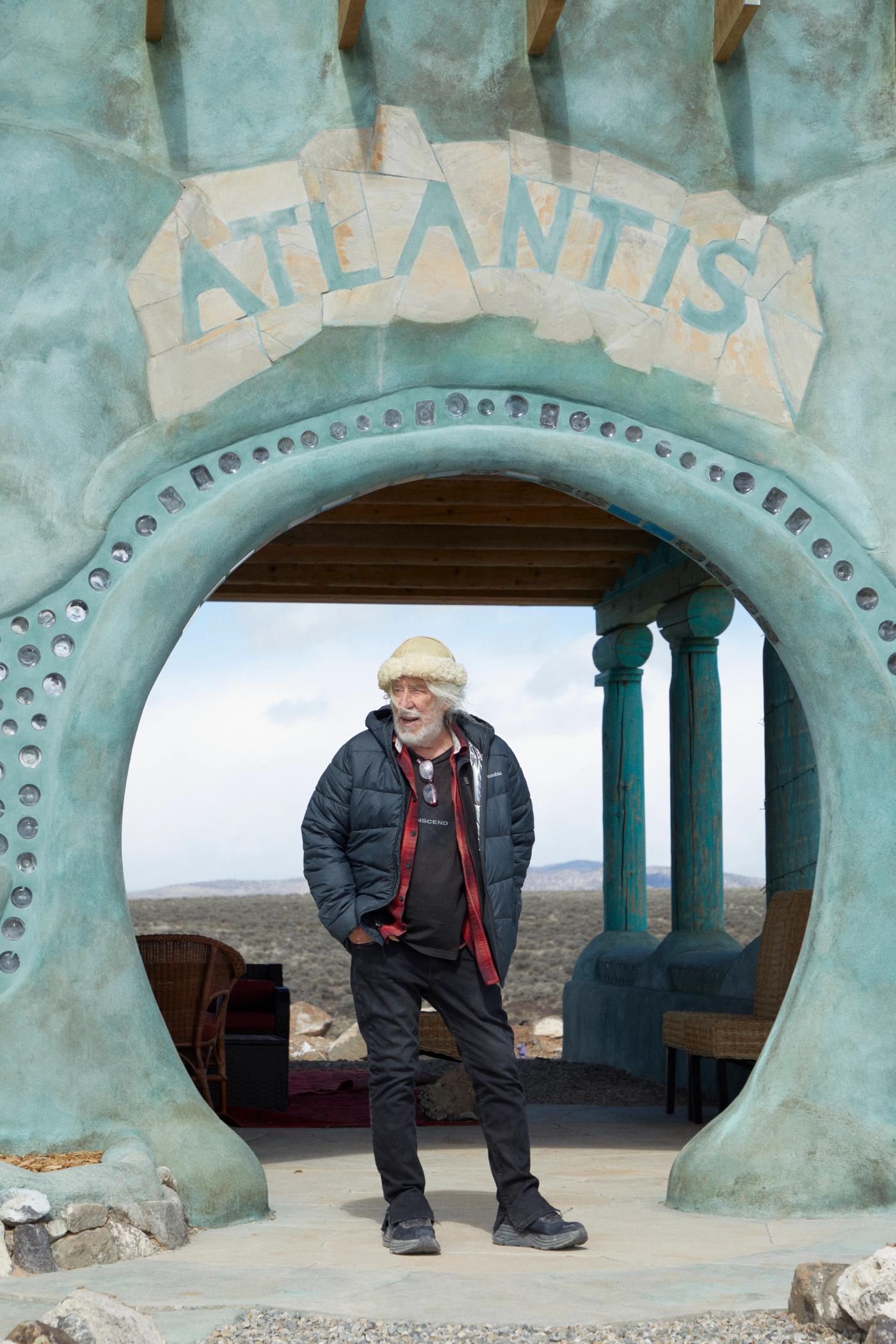 PIN–UP | MICHAEL E. REYNOLDS