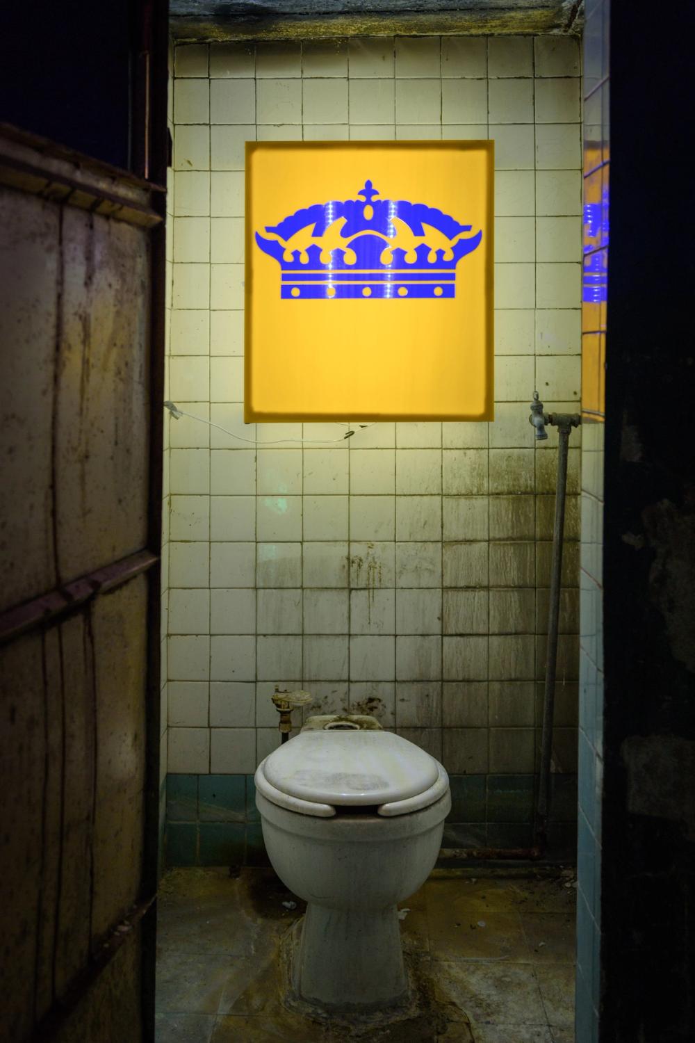 PIN–UP | ANDY MEDINA FINDS NEW LANGUAGE IN SYMBOLS AND MONUMENTS