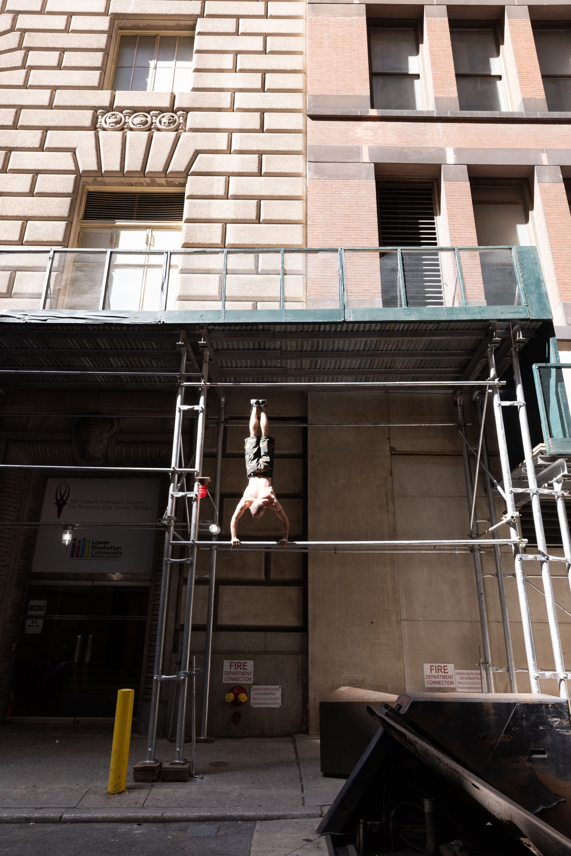 PIN–UP | URBAN JUNGLE GYM WITH SCAFFOLDING