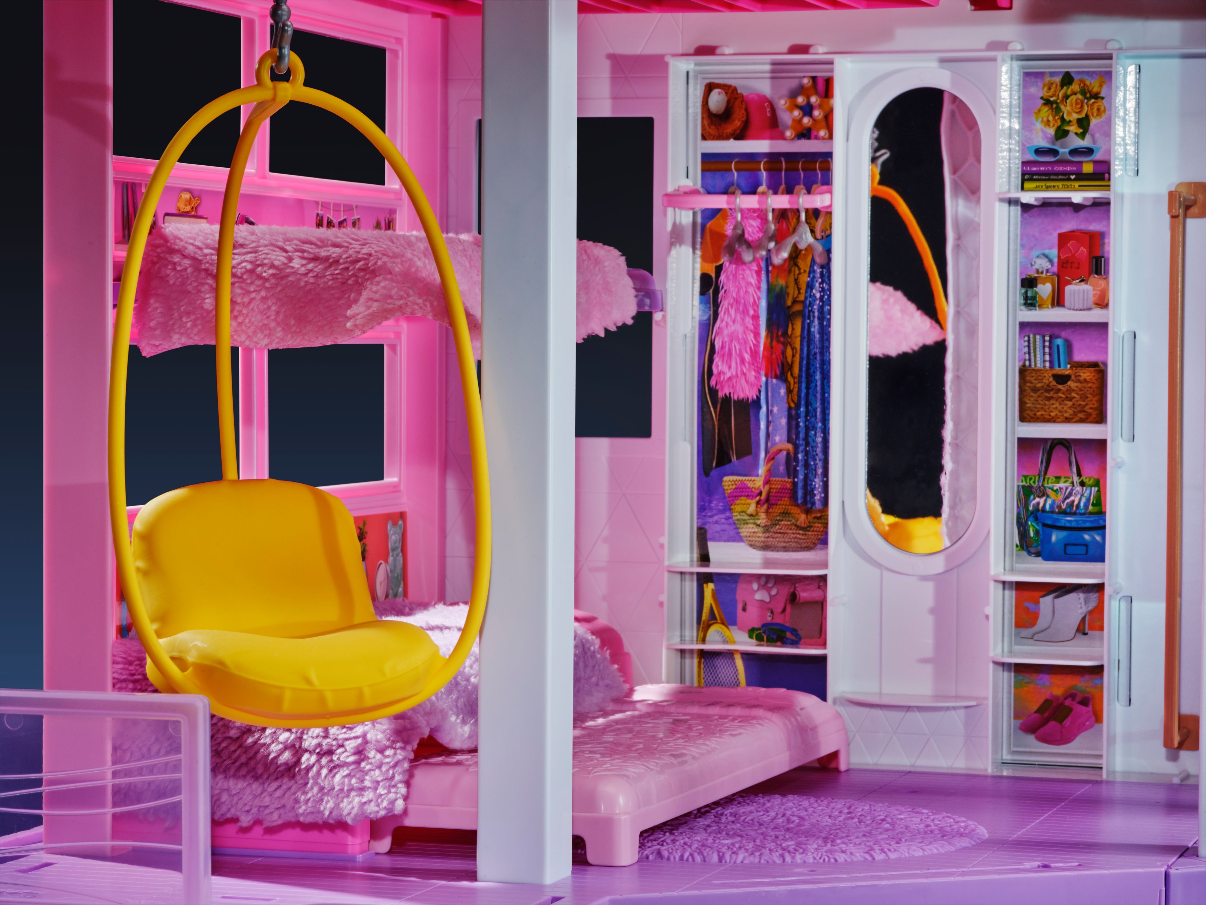 PIN–UP | BARBIE DREAMHOUSE
