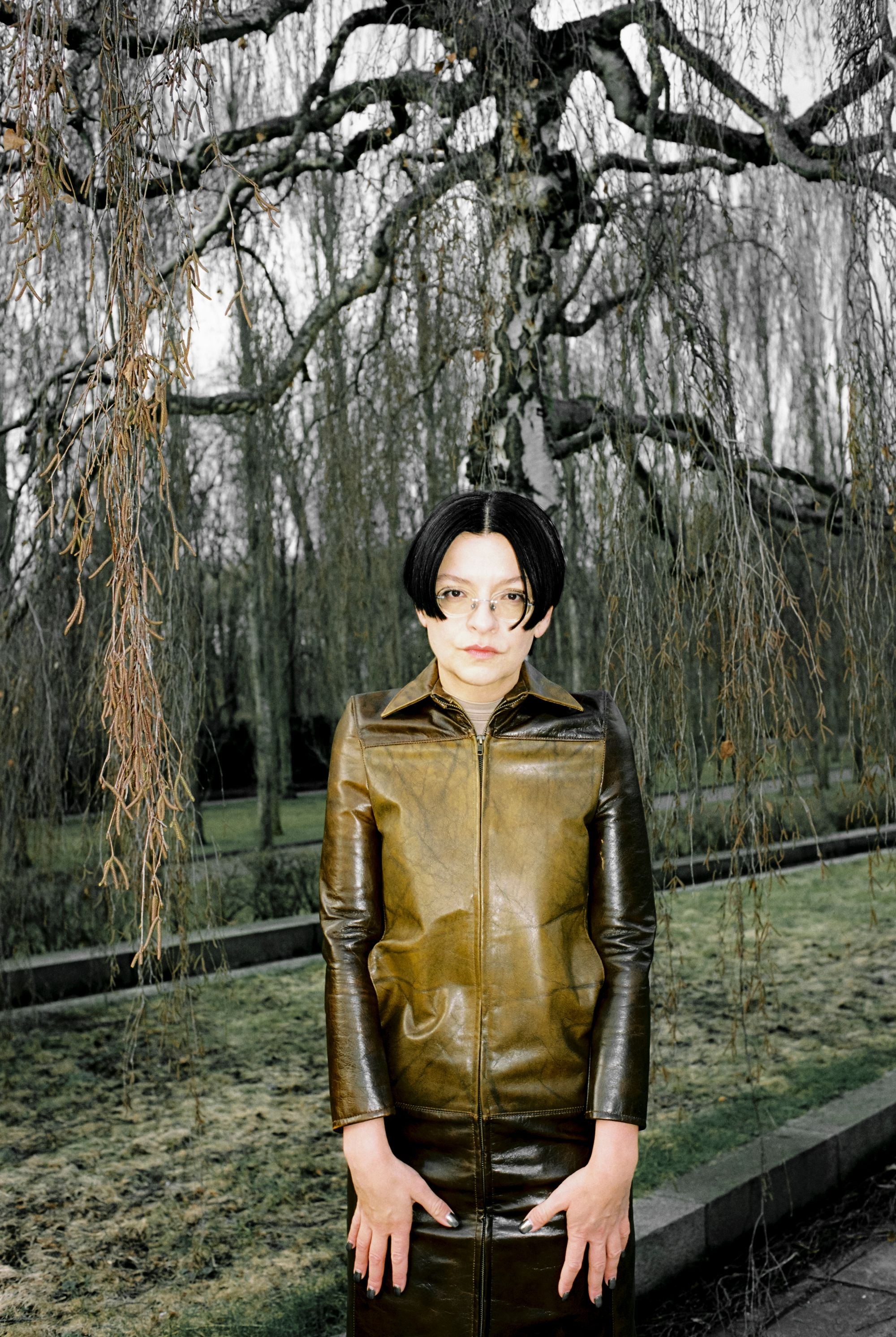 PIN–UP | HENRIKE NAUMANN ON THE FASCISM IN FURNITURE, SURVEILLANCE AND ...