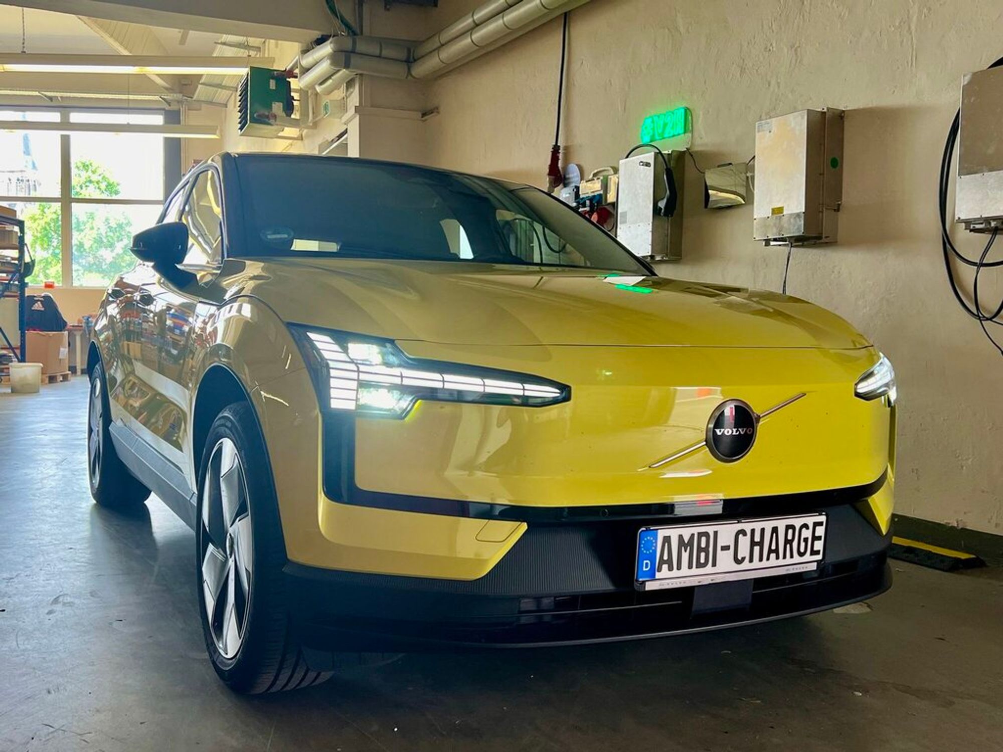 Volvo EX30 Bidirectional Charging (V2G and V2H) Successfully Trialled | Zecar | Reviews | News