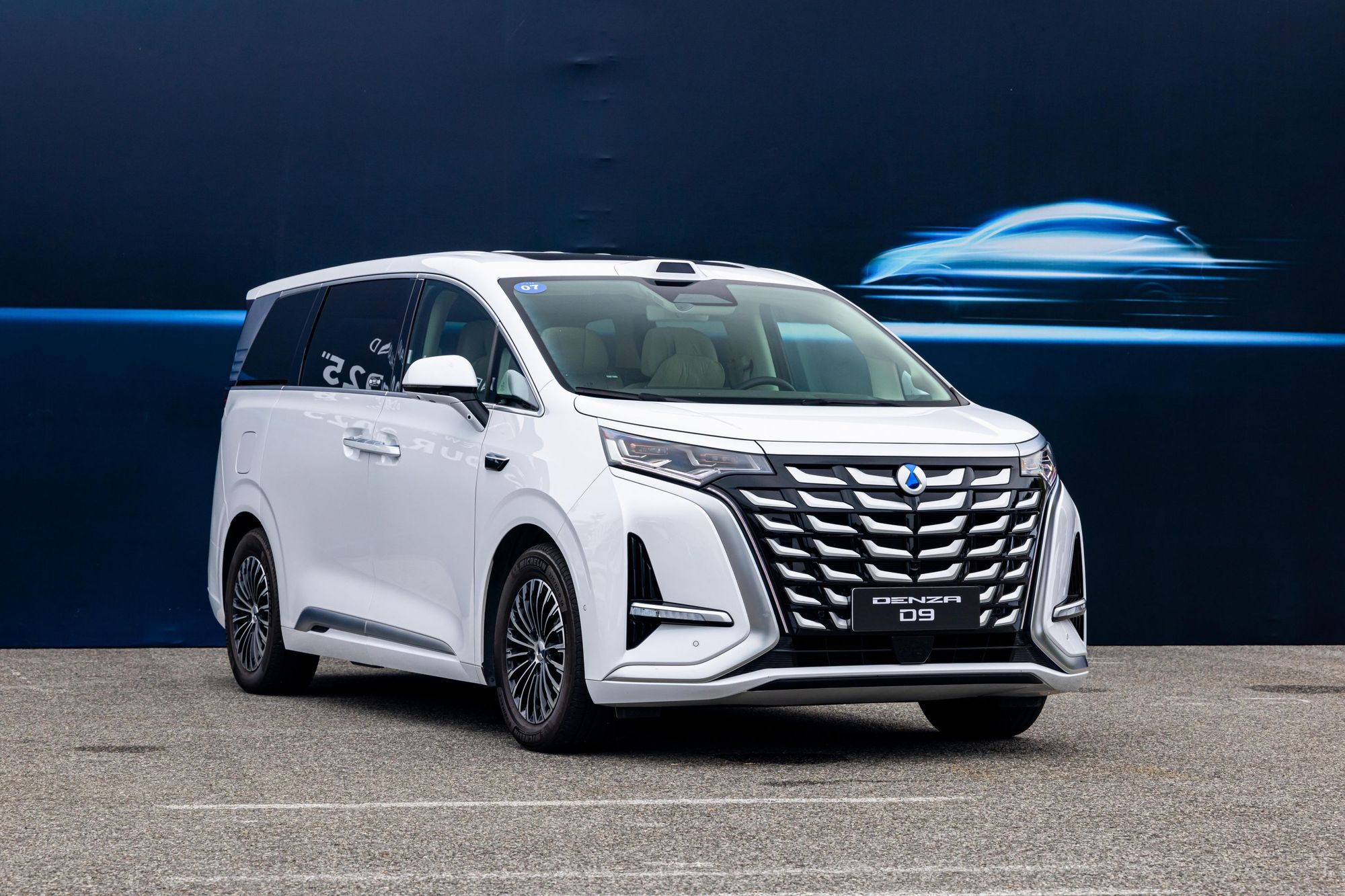 Denza D9 Luxury People Mover BEV Officially Clears ADR Certification | Zecar | Reviews | News