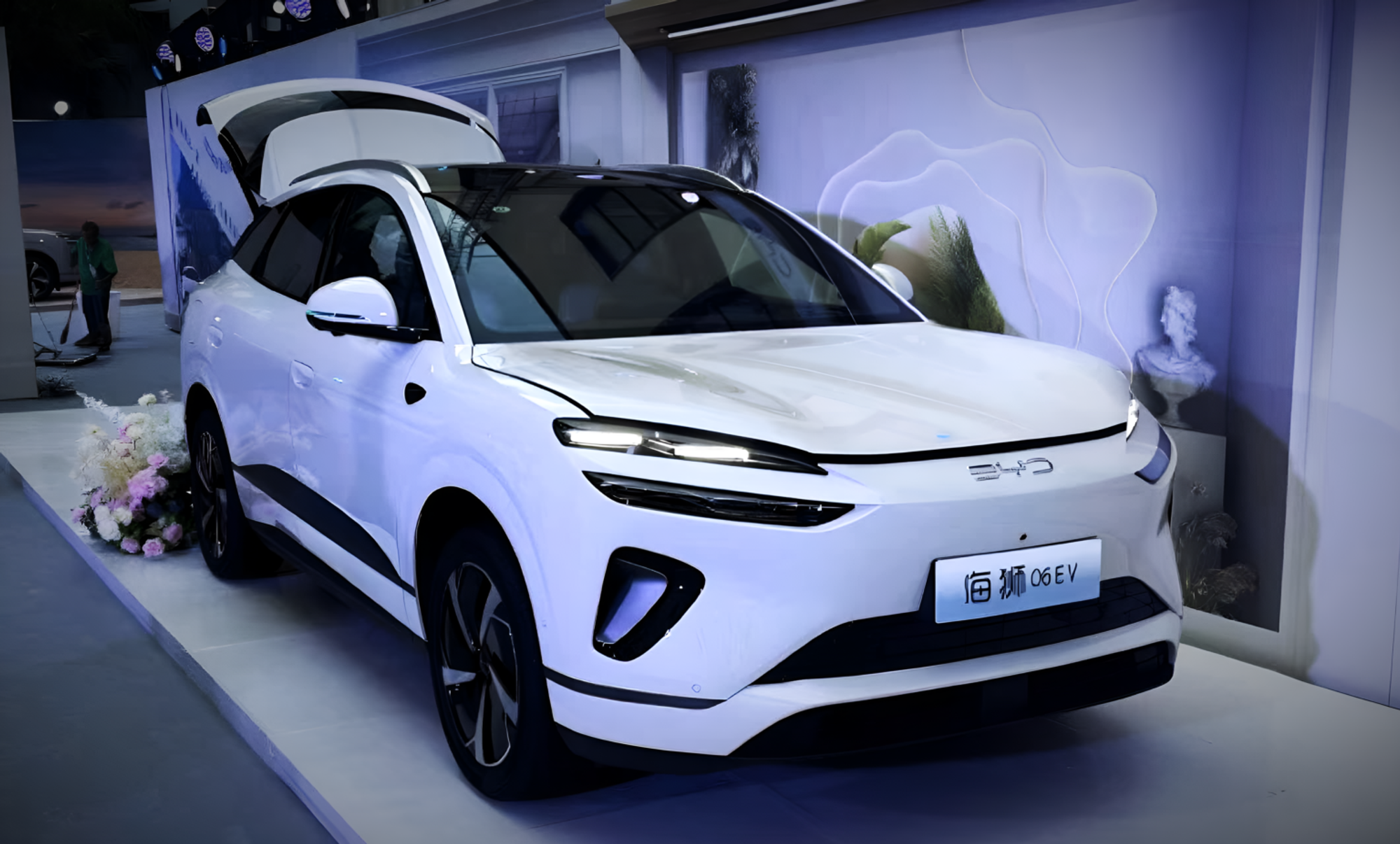 BYD Launches Sealion 06 In China With Both EV And PHEV Options | Zecar | Reviews | News