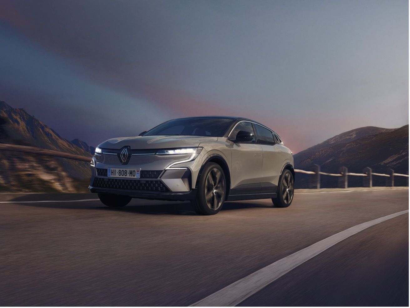 A slew of Peugeot & Renault EV models are coming to Australia this year ...