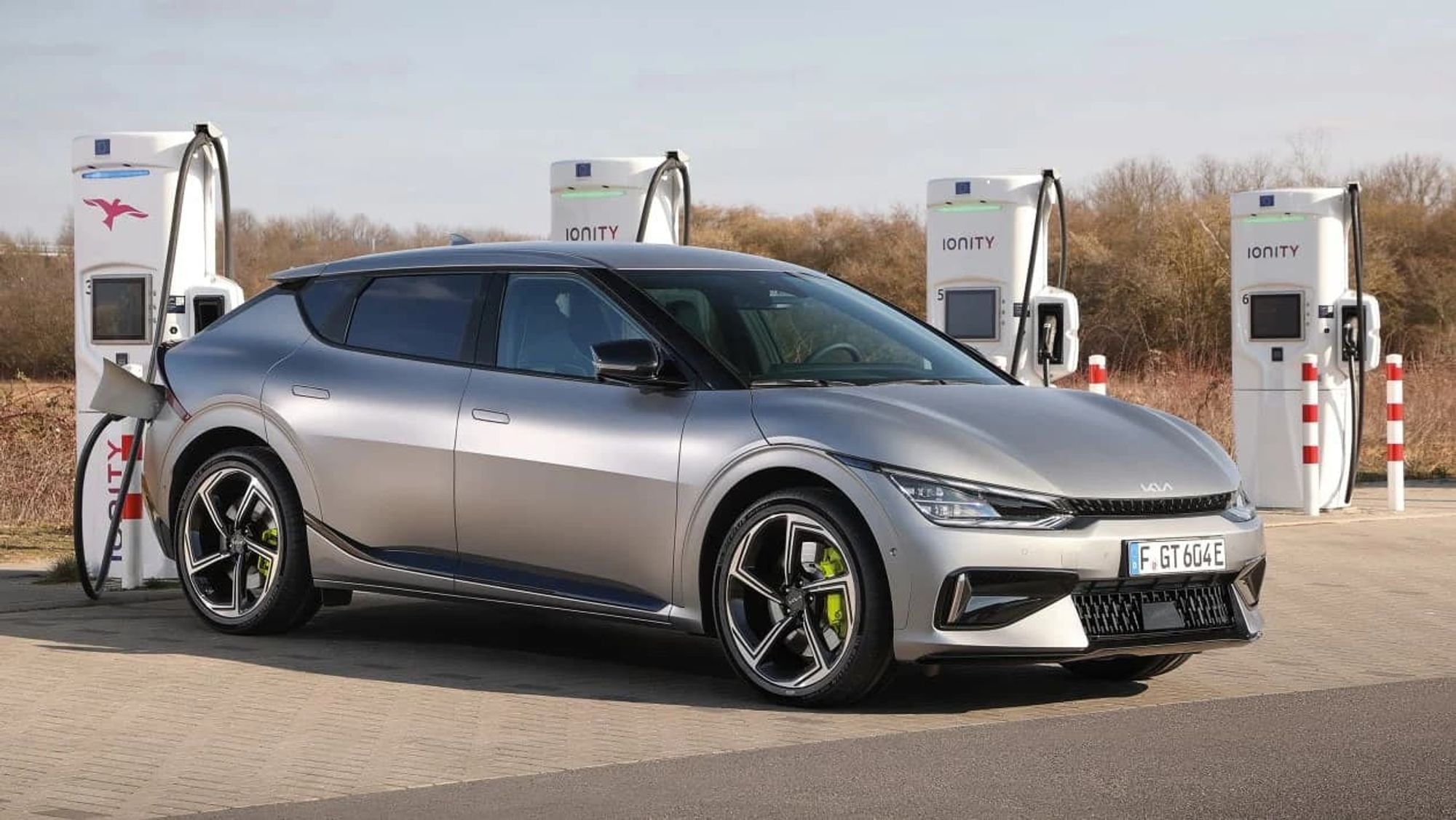 The Fastest Charging Electric Cars of 2023: A Comprehensive Guide ...