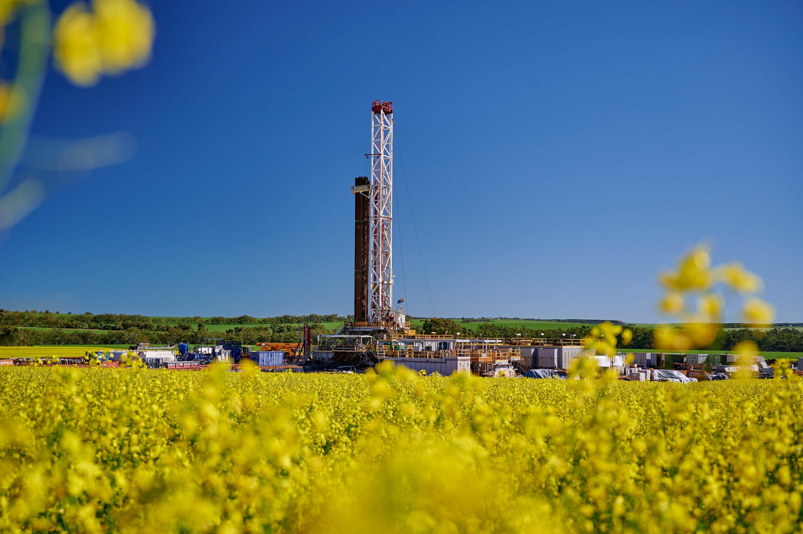 MinRes announces maiden oil and gas resources | Energy | Mineral Resources