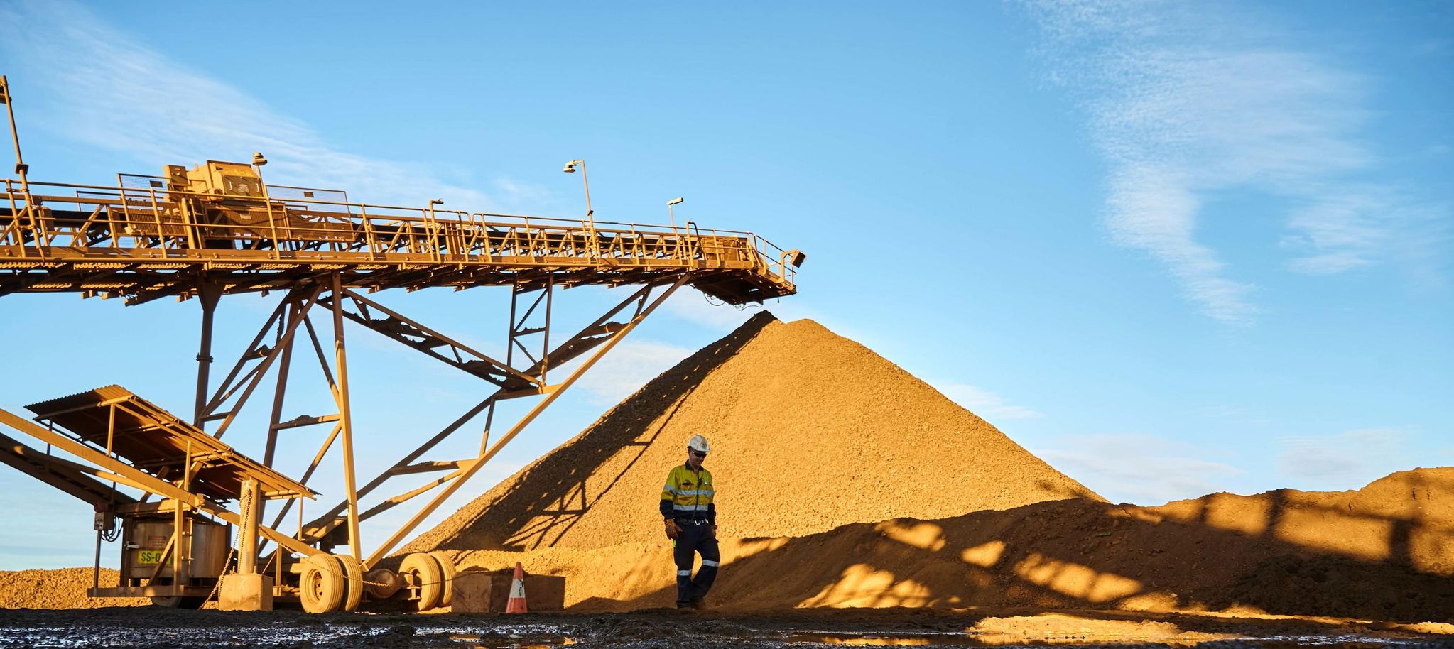 MinRes delivers strong Mining Services earnings as Onslow Iron ...