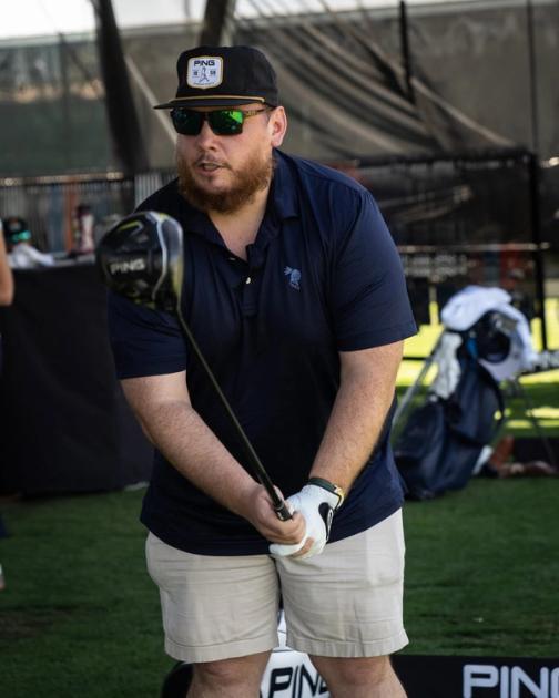 “God, That Hurts!”: See Luke Combs’ Hilarious First Attempt at Being a ...