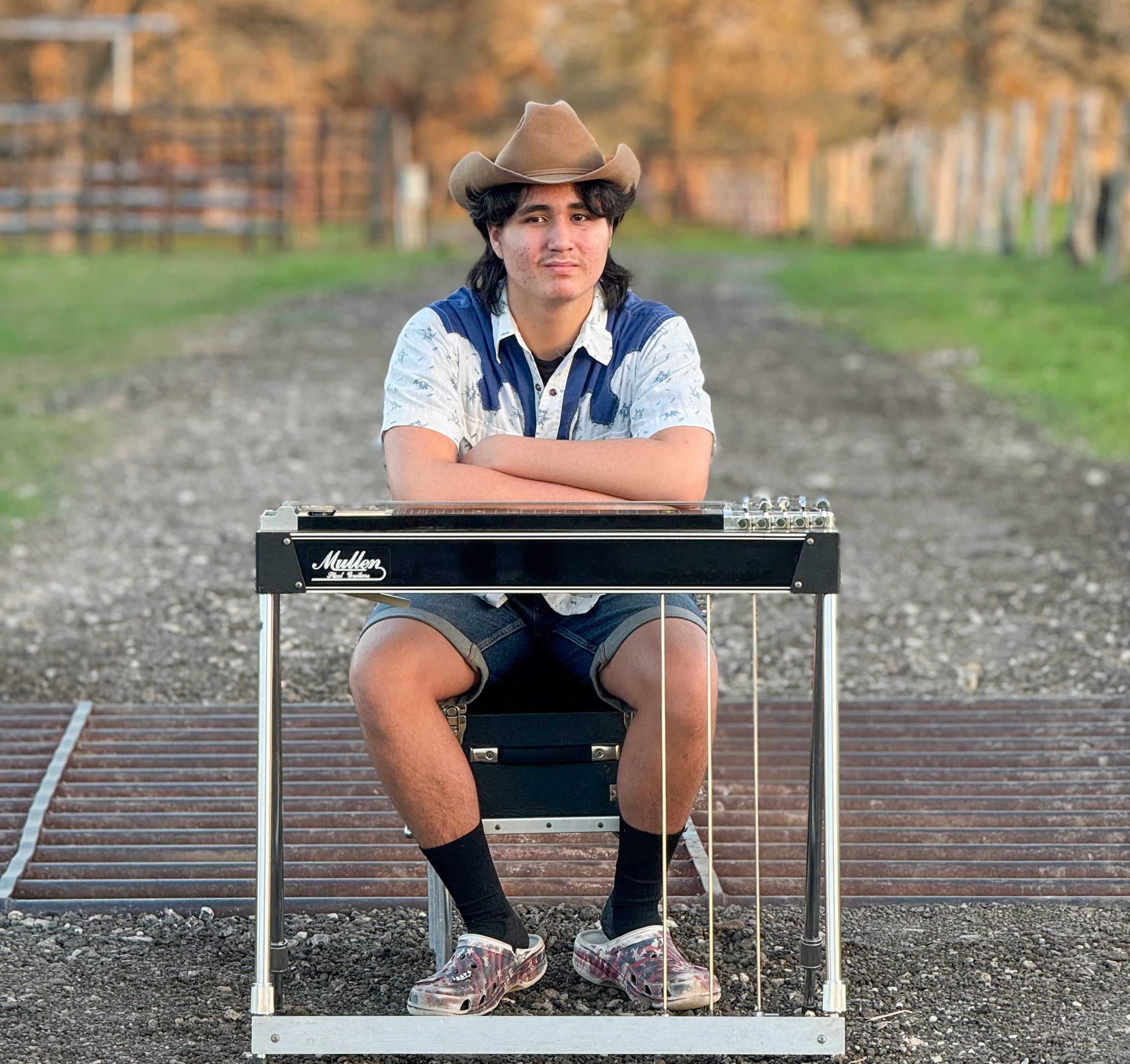 Viral Sensation Pedal Steel Noah Announces Debut EP | Holler