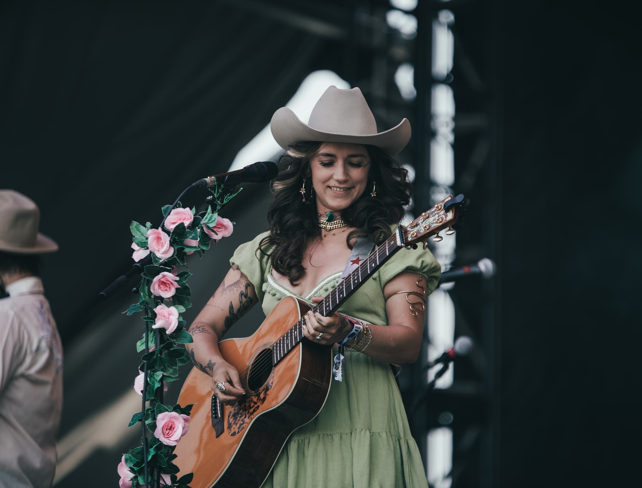 Sierra Ferrell Responds to Critics After Cancelling Live Shows for ...