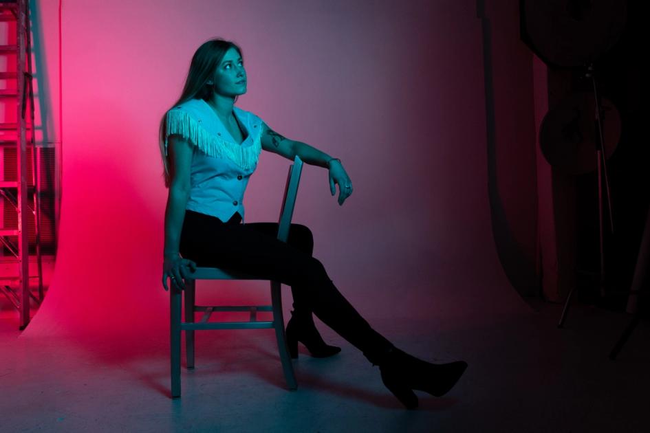 Zoe Cummins is Holler's new artist of the week