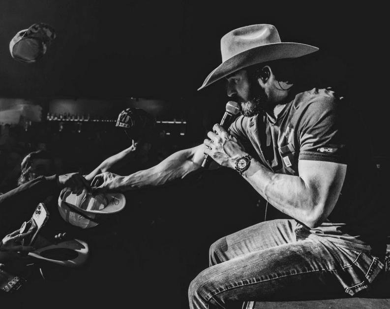 Riley Green Concert Tour 2025 & 2026: Dates, Tickets, Setlist & Support ...