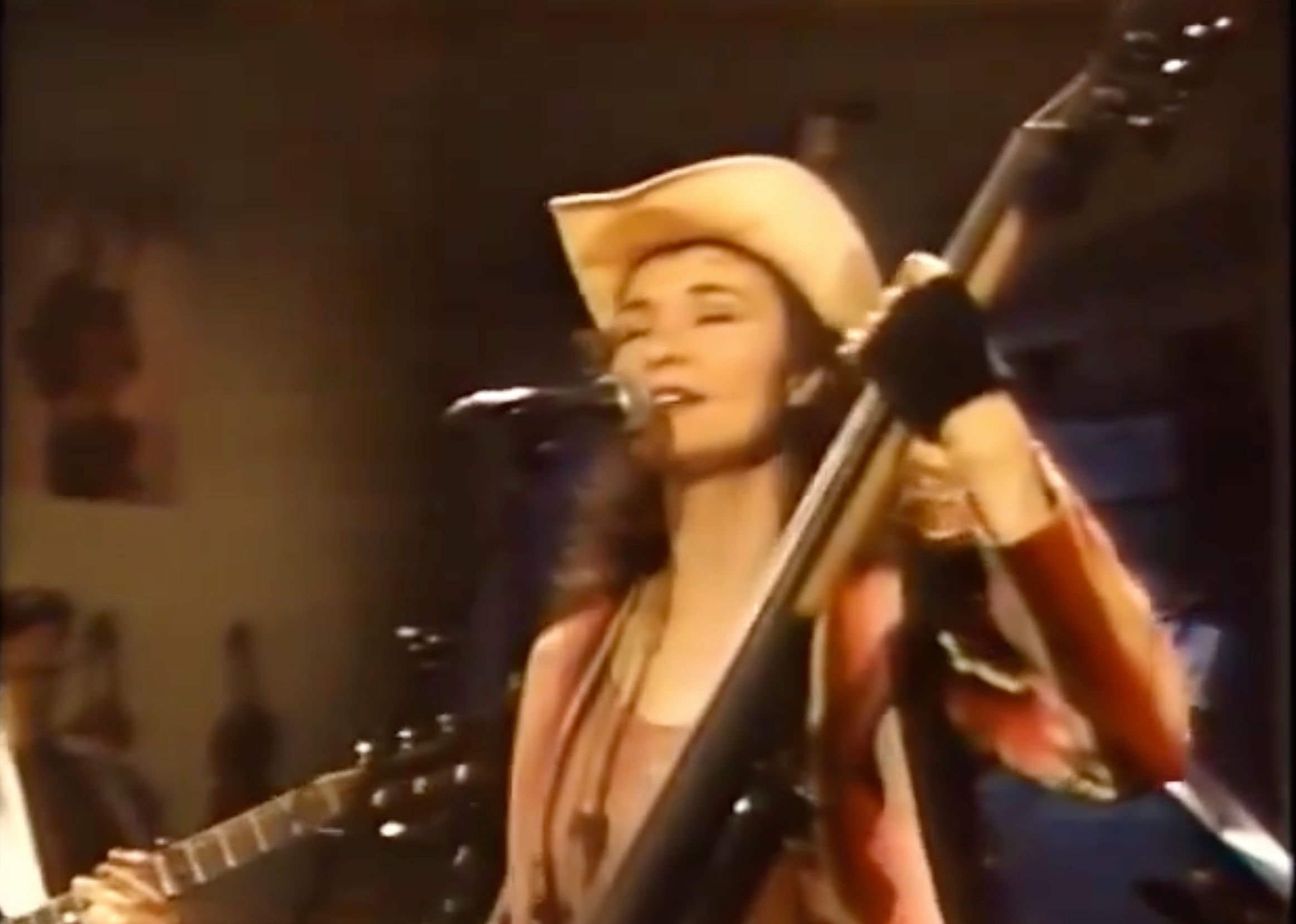 Dixie Chicks Founding Member, Laura Lynch, Dies Aged 65