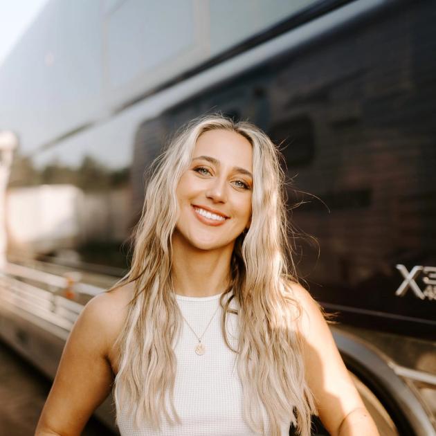 Ashley Cooke Secures UK Country Radio Airplay Chart No. 1 With ‘your ...