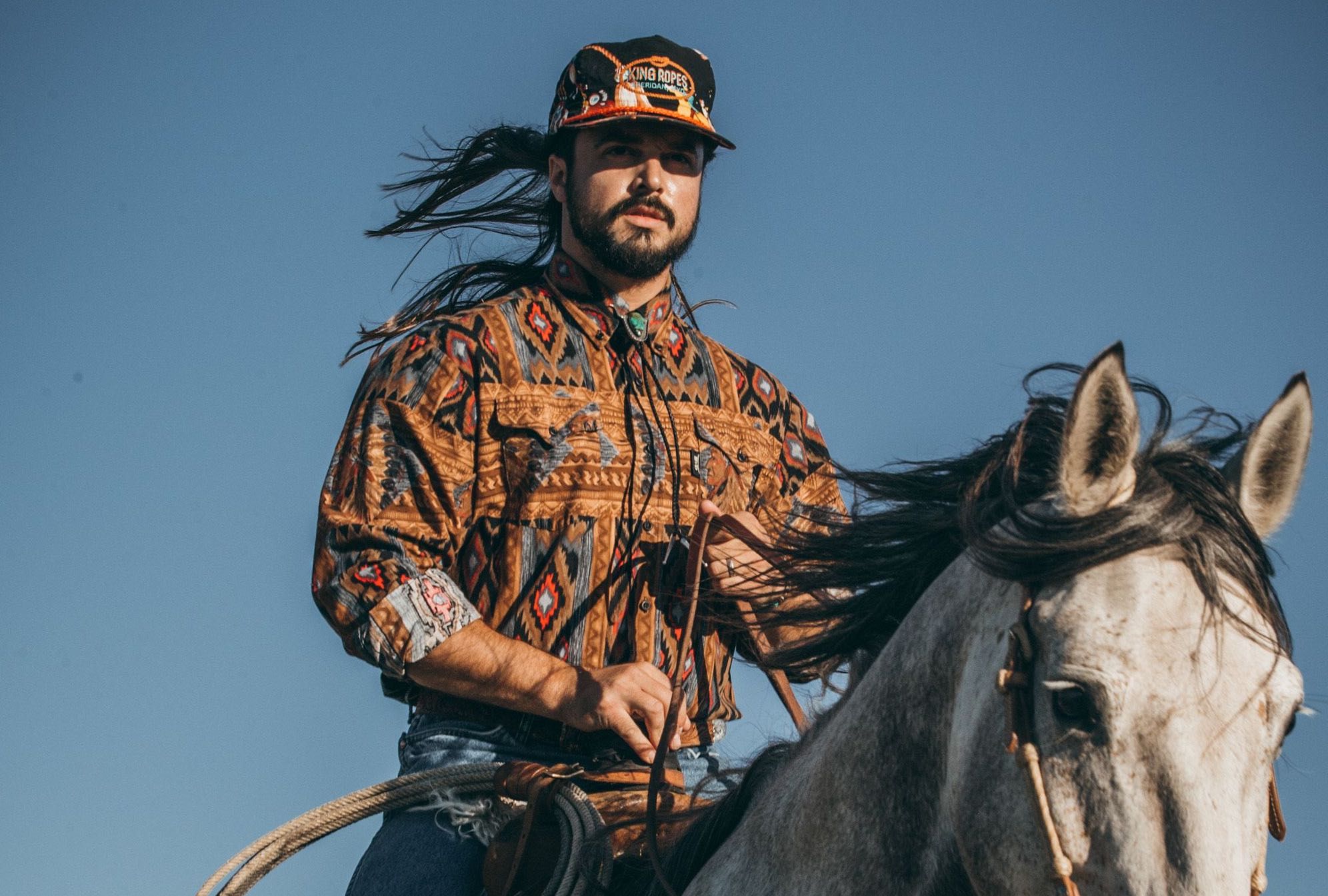 Ian Munsick: Christmas Interview | Holler