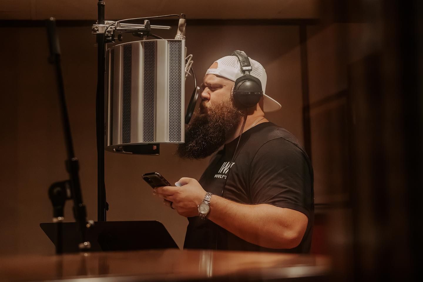 Larry Fleet Reveals Tracklist for New Album