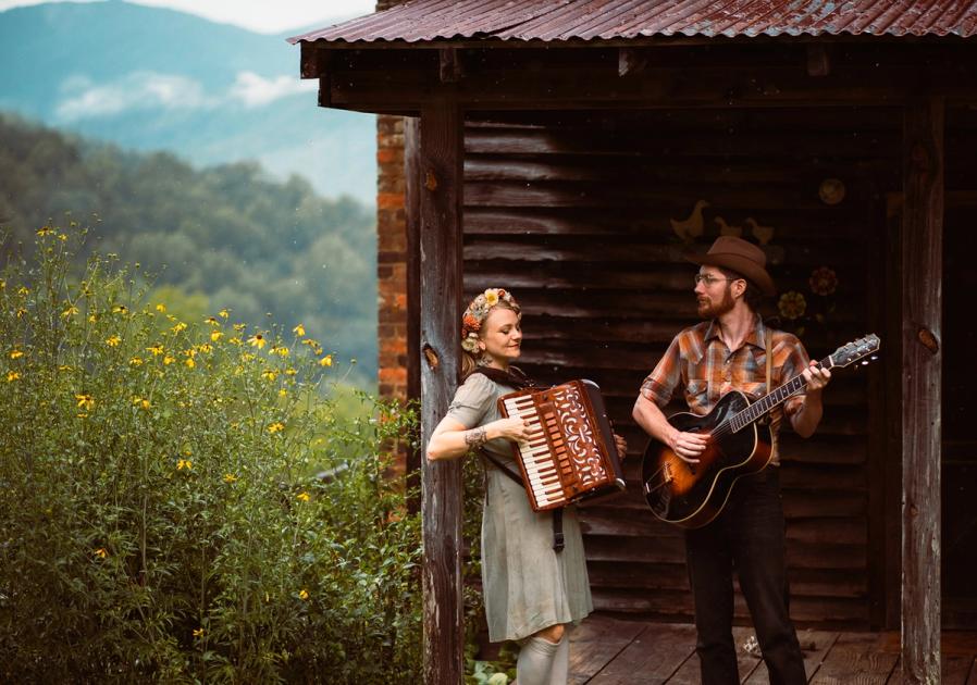 The Resonant Rogues ‘Show Me’ featuring Sierra Ferrell Premiere | Holler