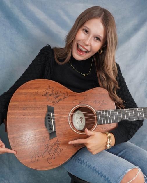 WATCH: American Idol Contestant Khloe Grace Performs Heartbreaking ...