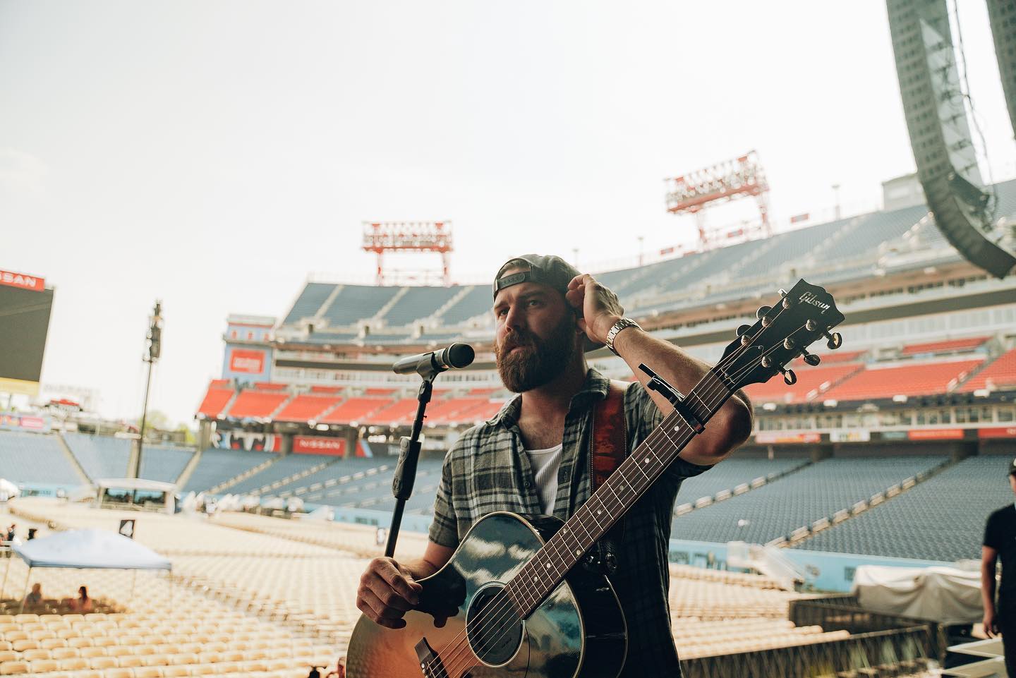 Jordan Davis Drops New Single 'I Ain't Sayin'' | Holler