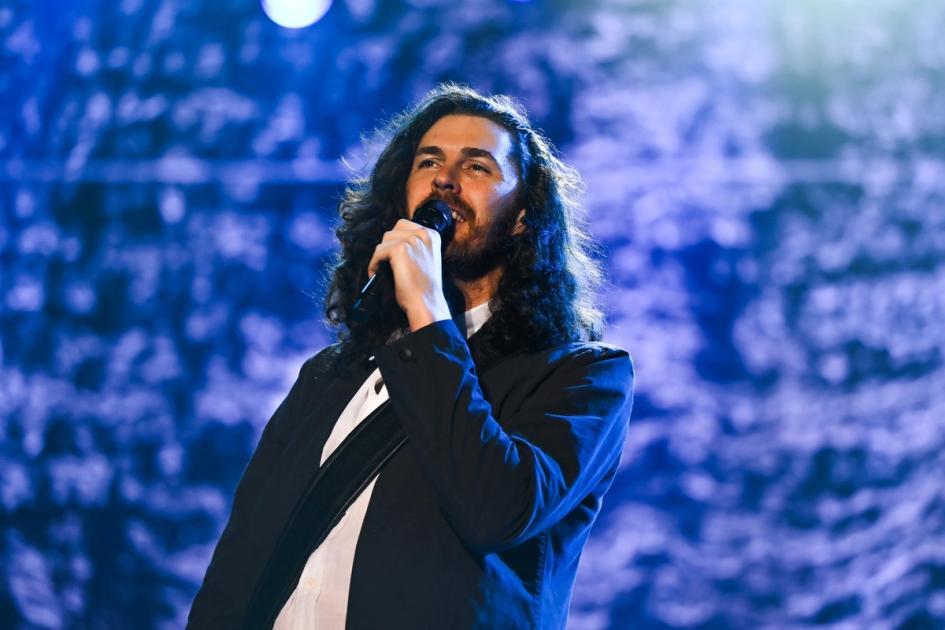 Hozier Adds New Unreleased Song, ‘Nobody's Soldier’, to Setlist at ...