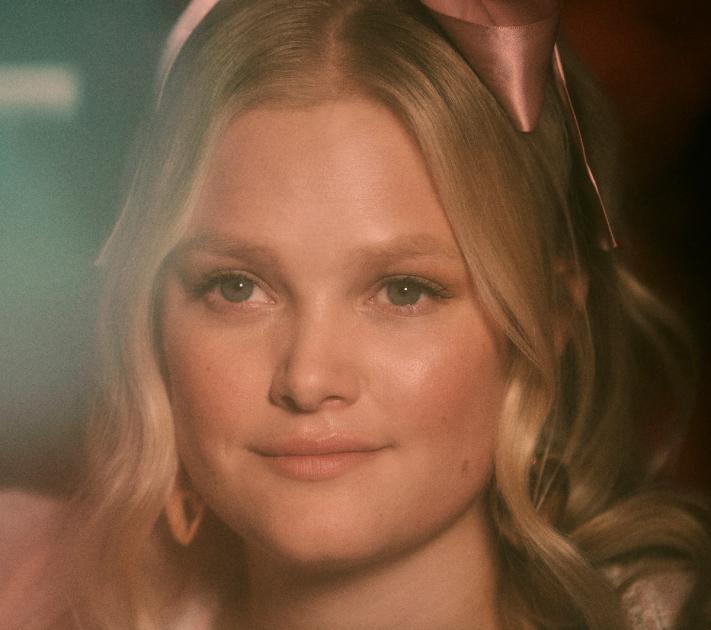 Hailey Whitters' Opry Honor Signals She's Finally Getting Her Due | Holler