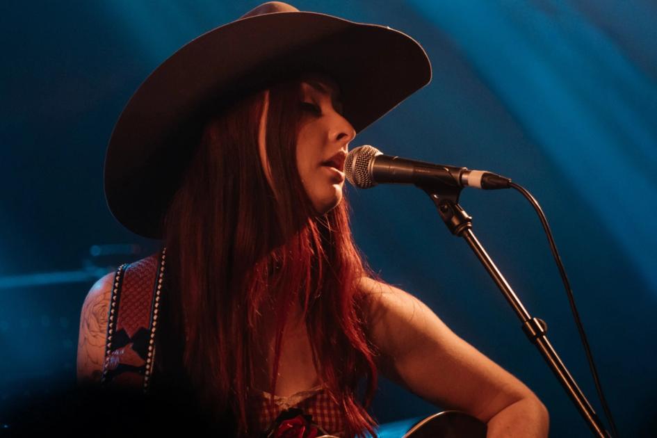 You’ve Got to Hear This Country Reimagining of Deftones’ ‘Passenger ...