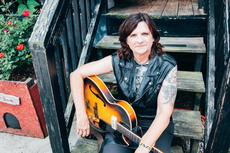 Amy Ray: Ten Year Town Interview | Holler