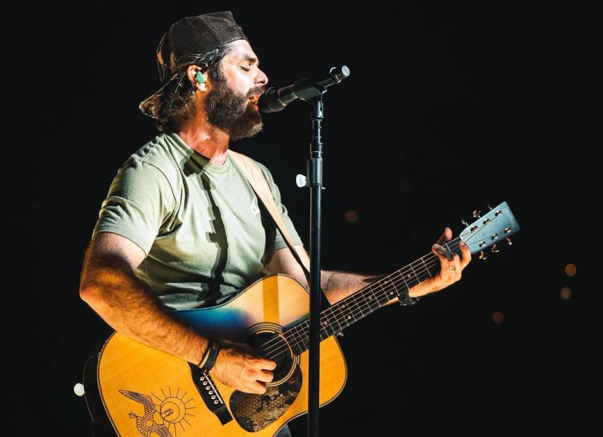 Thomas Rhett Set to Release "Favorite Music Yet" Starting With ...