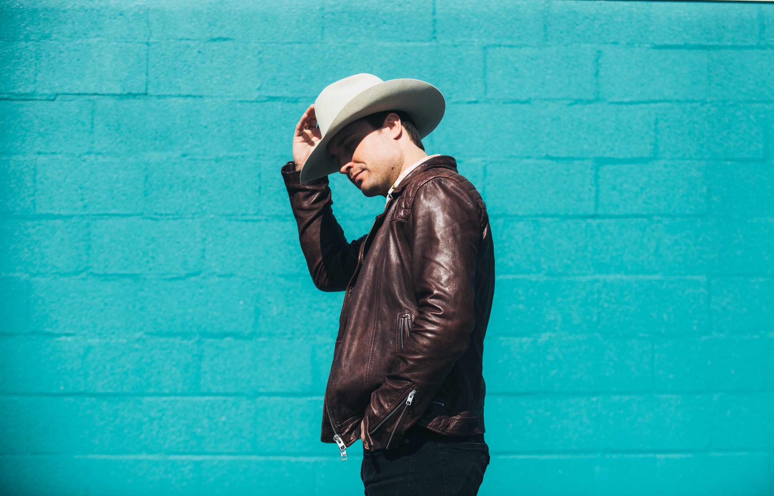 New Artist of the Week: Ross Cooper | Holler