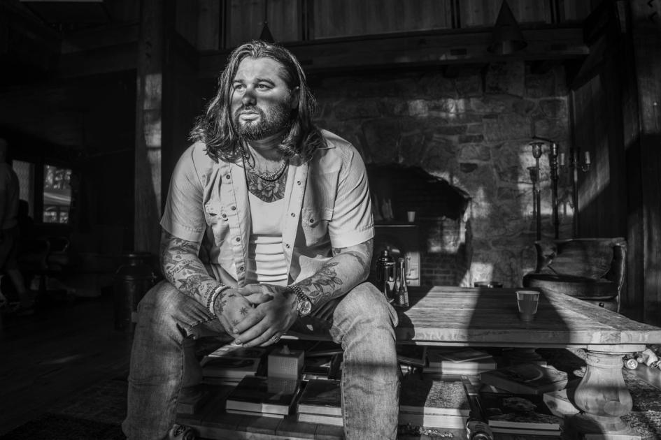 Koe Wetzel to Drop New Song, 'Time Goes On', on February 6 | Holler