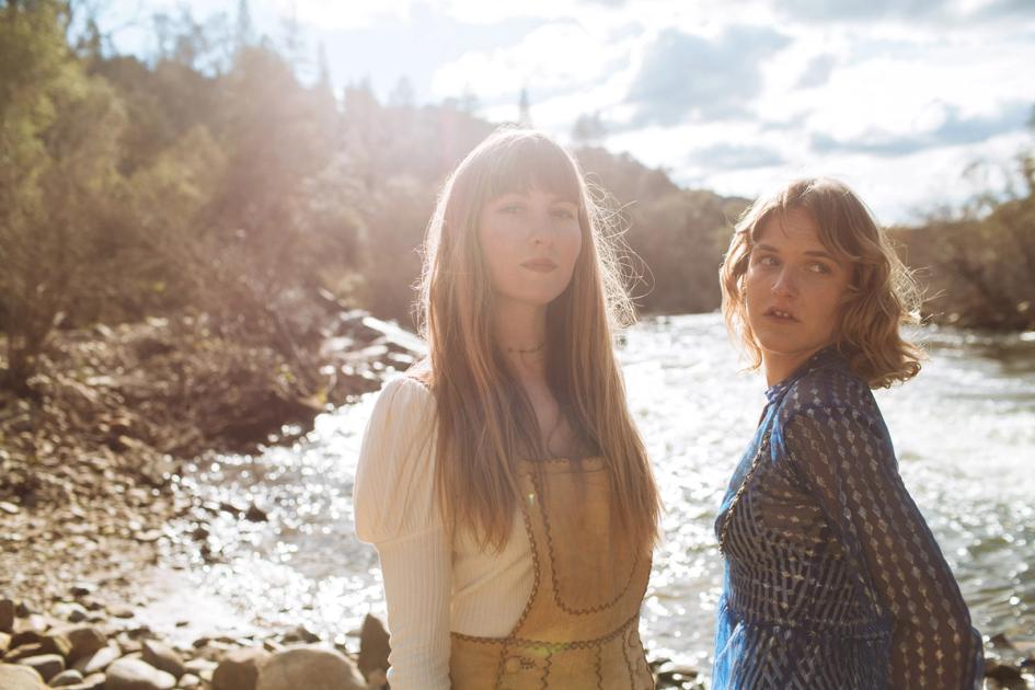 Two Runner Announce New Single on Gar Hole Records and Premiere ‘Little ...