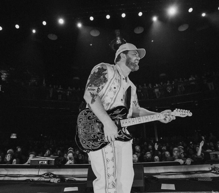 Ernest Announces New Single, ‘Kiss Of Death’