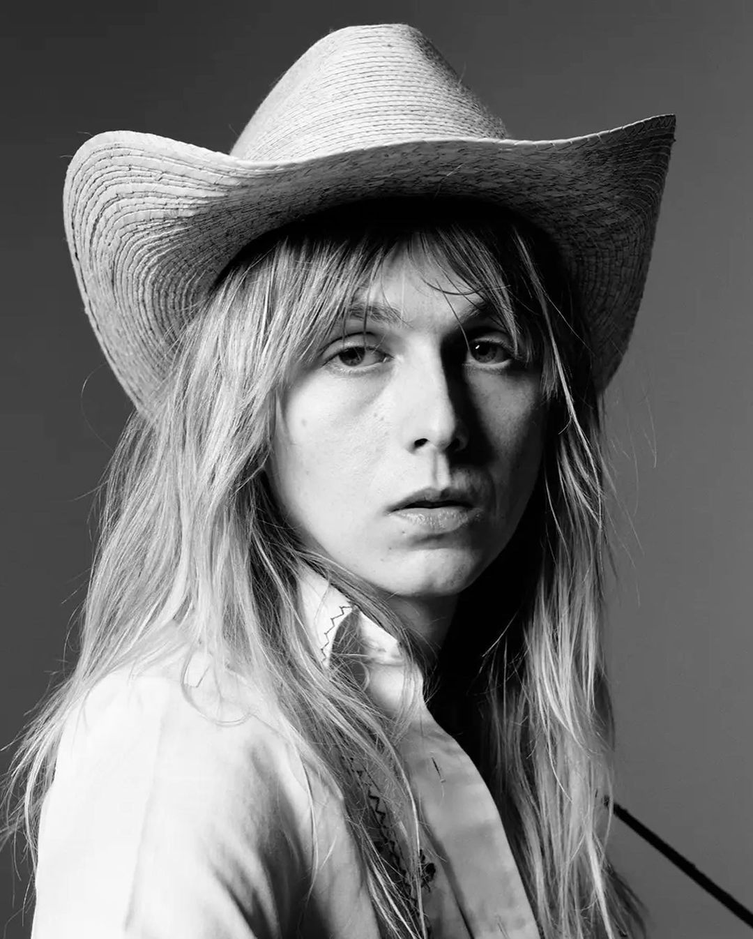 Holler songwriting Competition winner Logan Shook interview | Holler