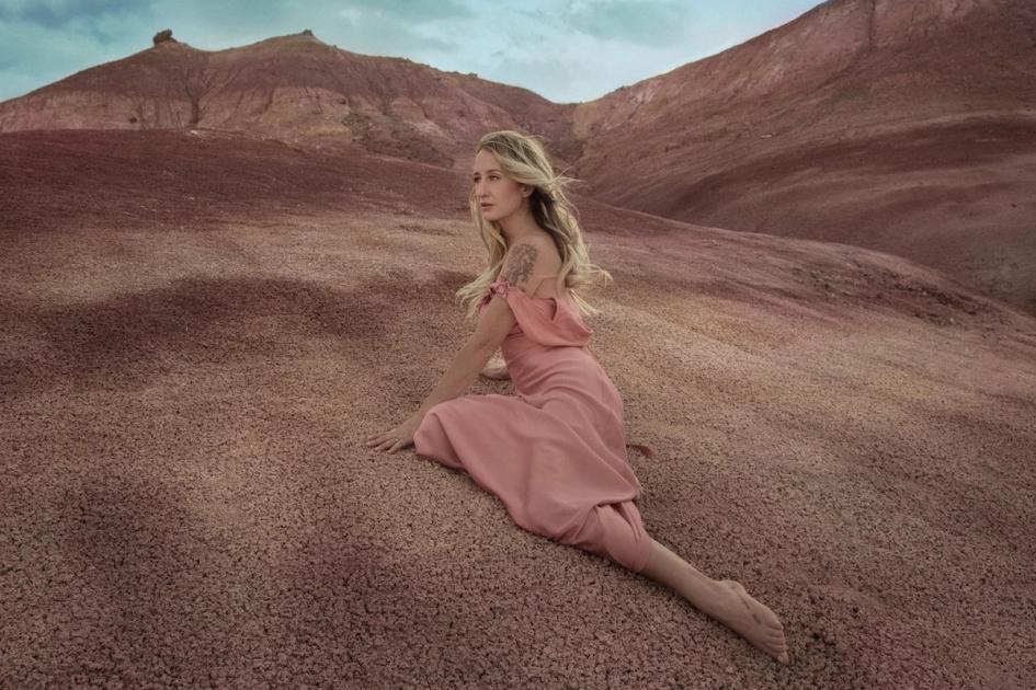 Margo Price announces new album Strays